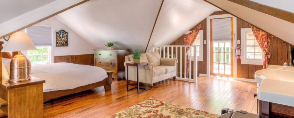 Key West Guesthouse | Bed and Breakfast In Key West | Key West Inn